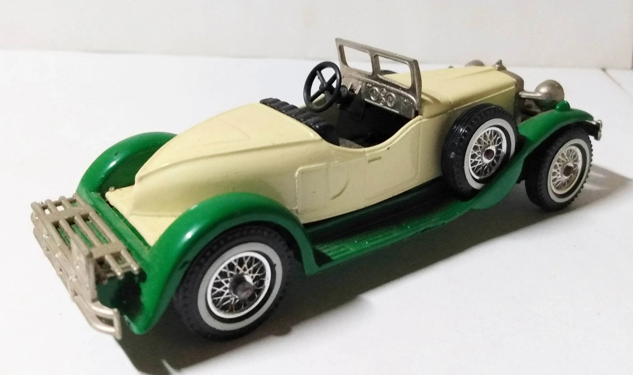 Lesney Matchbox Models of Yesteryear Y14 1931 Stutz Bearcat England ...