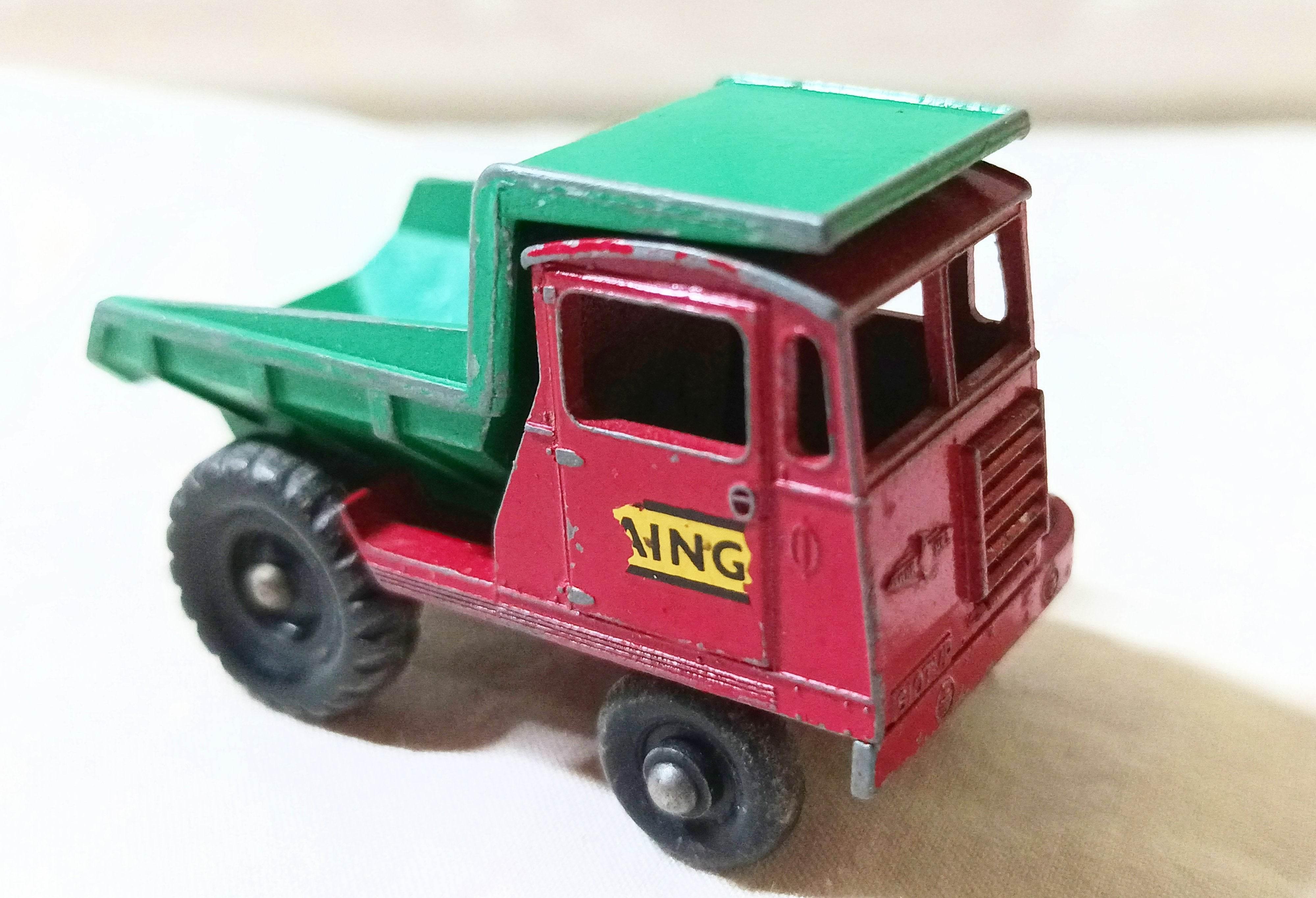 Lesney Matchbox No 2 Muir Hill Dumper Laing Dump Truck 1961 – TulipStuff
