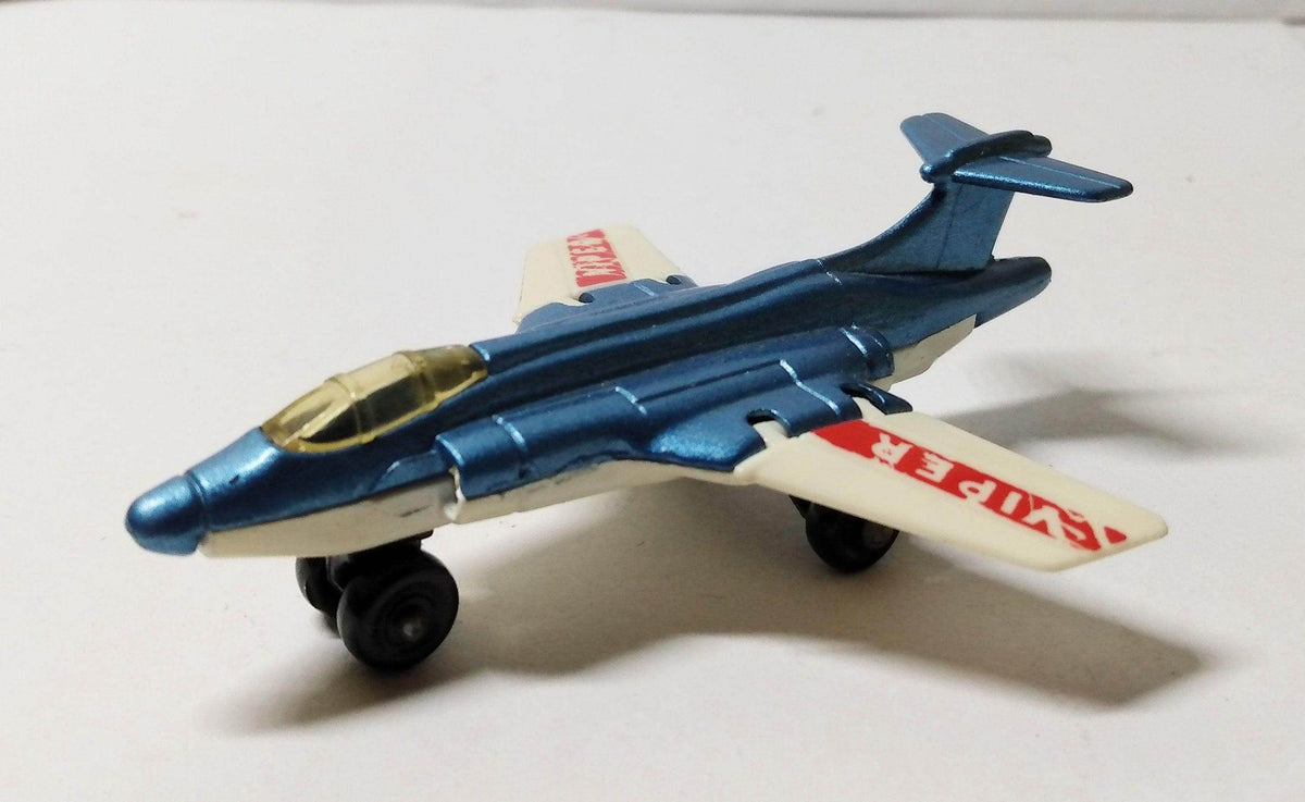 Lesney Matchbox no. 2 S-2 Jet Airplane Viper England 1981 – TulipStuff