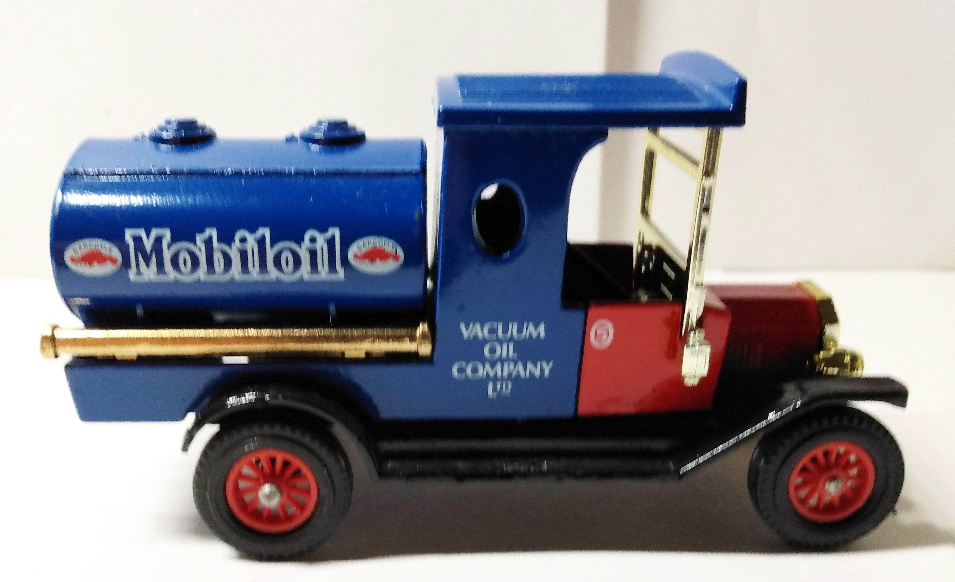 Matchbox Models of Yesteryear Y3 1912 Ford Model T Tanker Mobil Oil ...